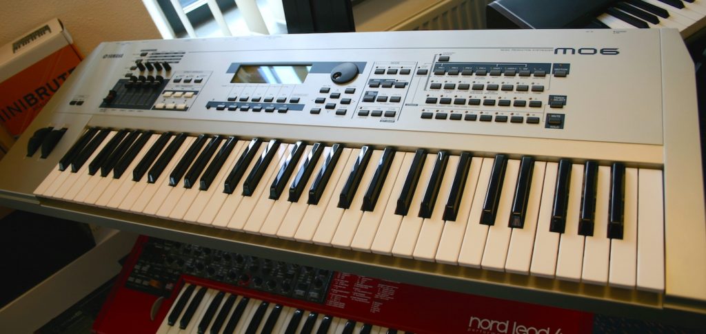 Yamaha MO6 - Studio De Dijk